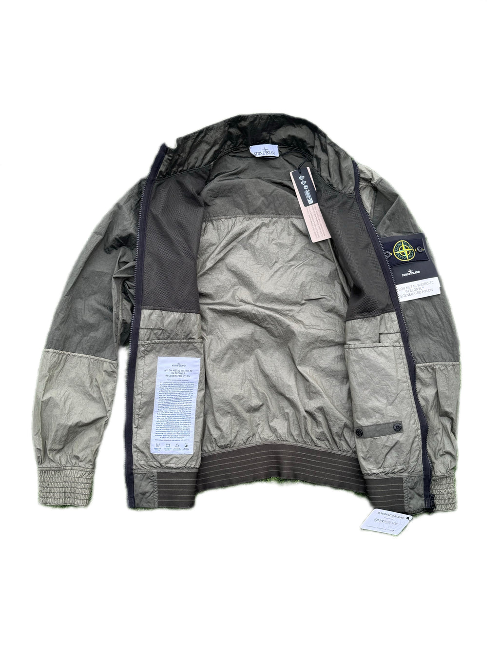 Stone Island Nylon Metal Watro-TC In Econyl Regenerated Nylon – DON Threads